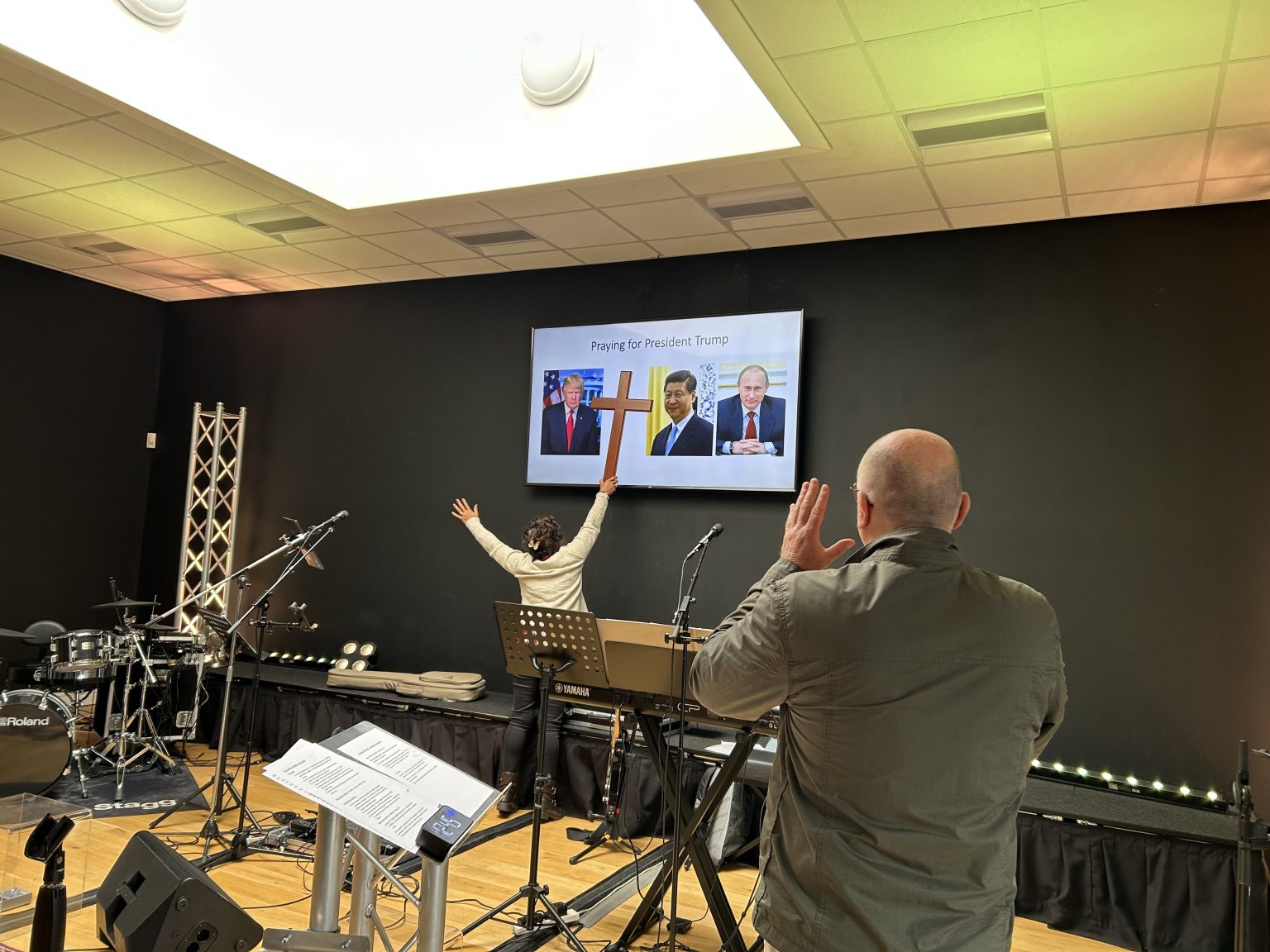 How to pray for a world in crisis - World Prayer Centre